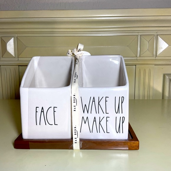 Rae Dunn | Other | Rae Dunn Face Wake Up Make Up Gift Set | Poshmark